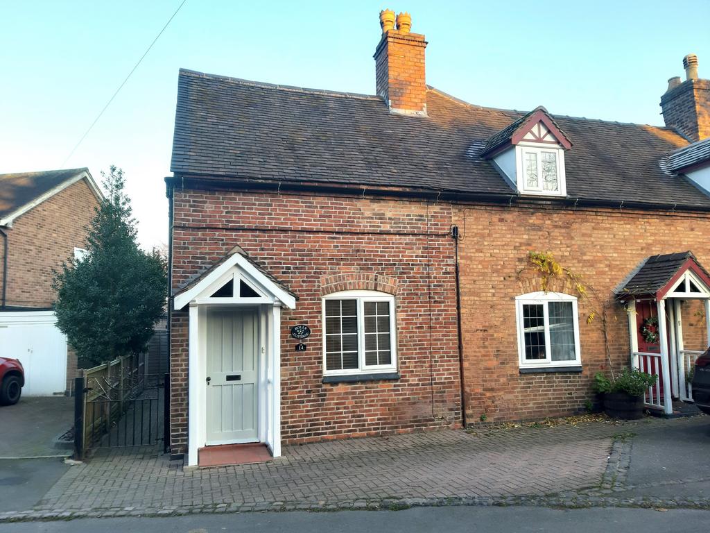 Hints Road, Tamworth, B78 2 bed semi-detached house - £1,150 pcm (£265 pw)