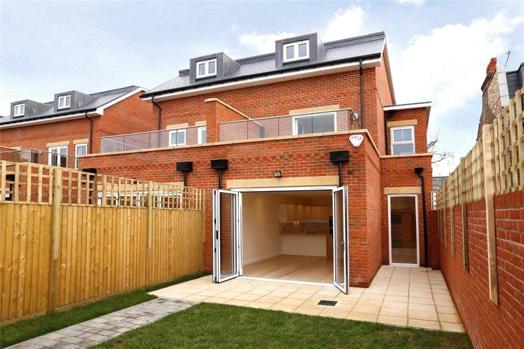 Durham Road, Raynes Park, SW20 4 bed semi-detached house for sale - £ ...