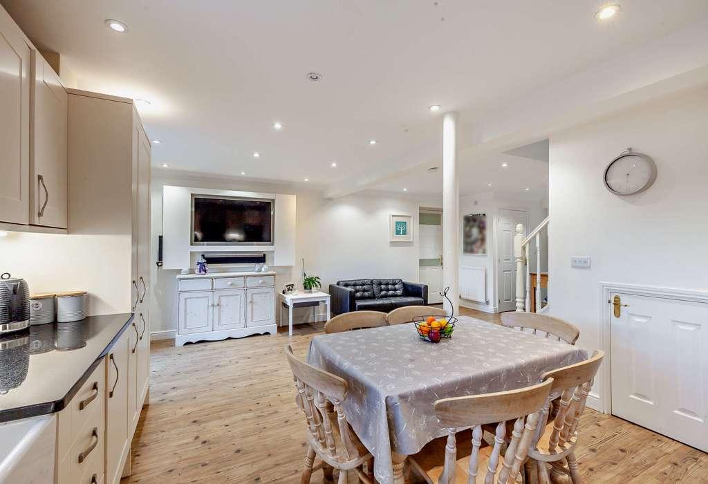 The Gables, Ongar, Essex 4 bed link detached house - £600,000