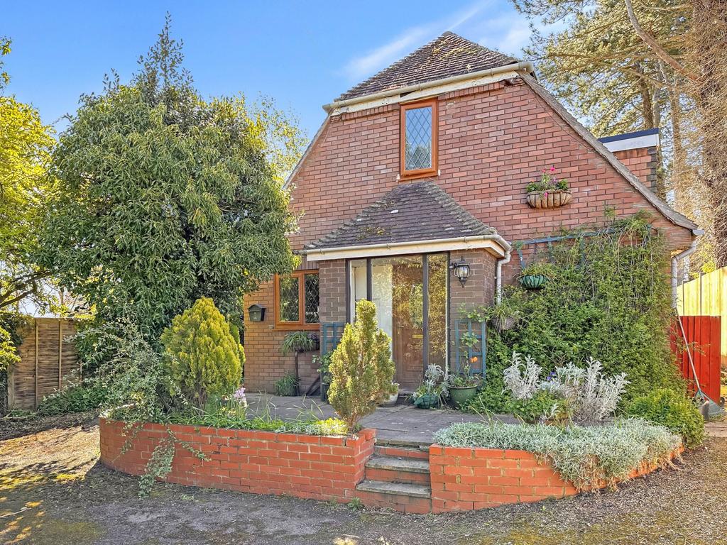 Lower Icknield Way, Chinnor, Oxfordshire 4 bed detached house for sale ...