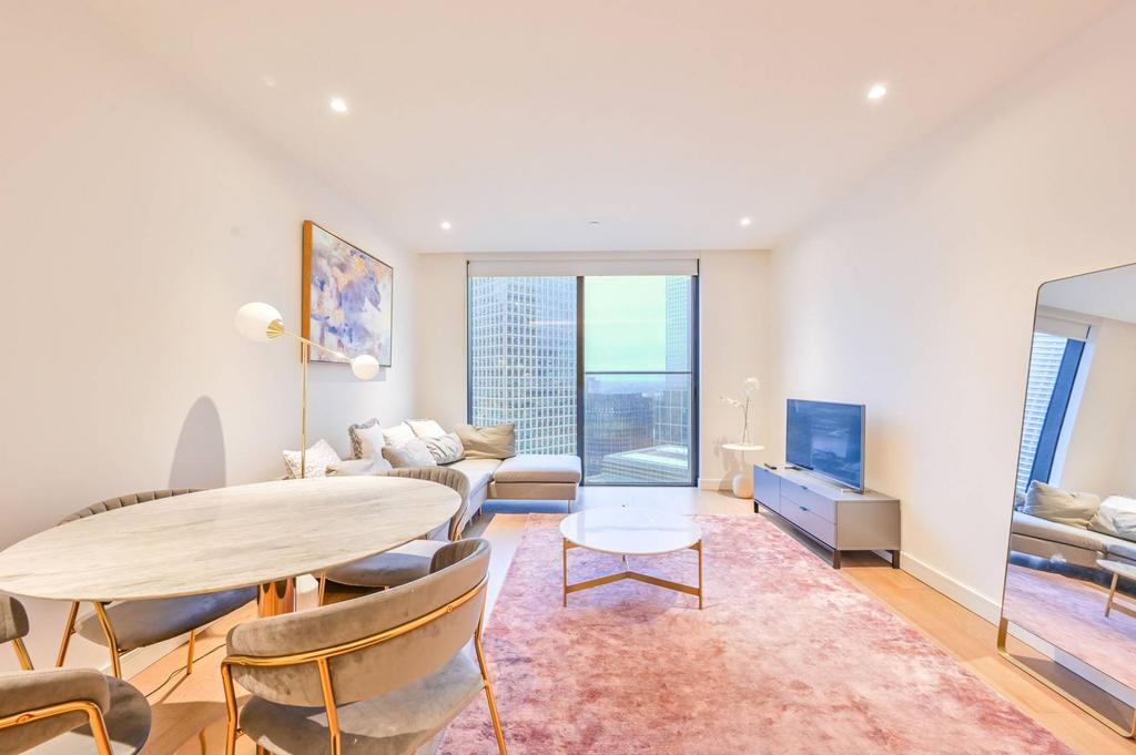 Hampton Tower, Canary Wharf, London, E14 1 bed flat for sale - £700,000