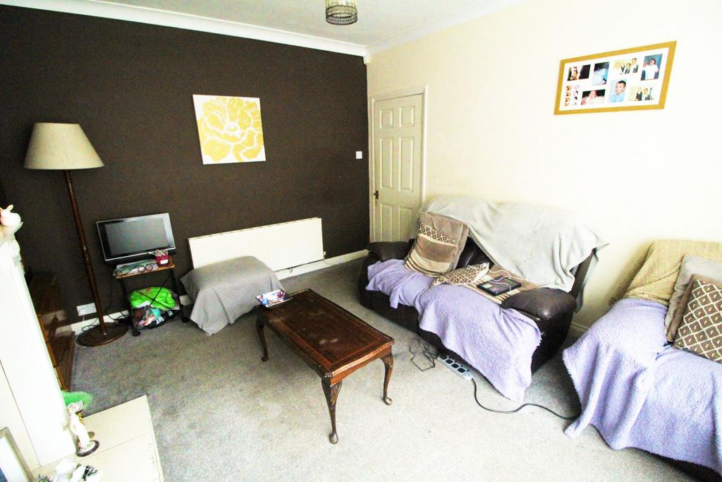Middlesbrough TS1 2 bed terraced house for sale - £67,500
