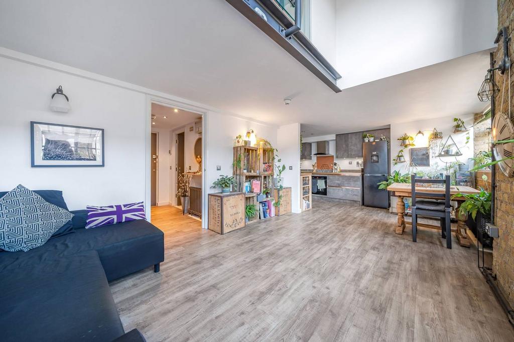 Building 48, Woolwich Riverside... 2 bed flat - £475,000