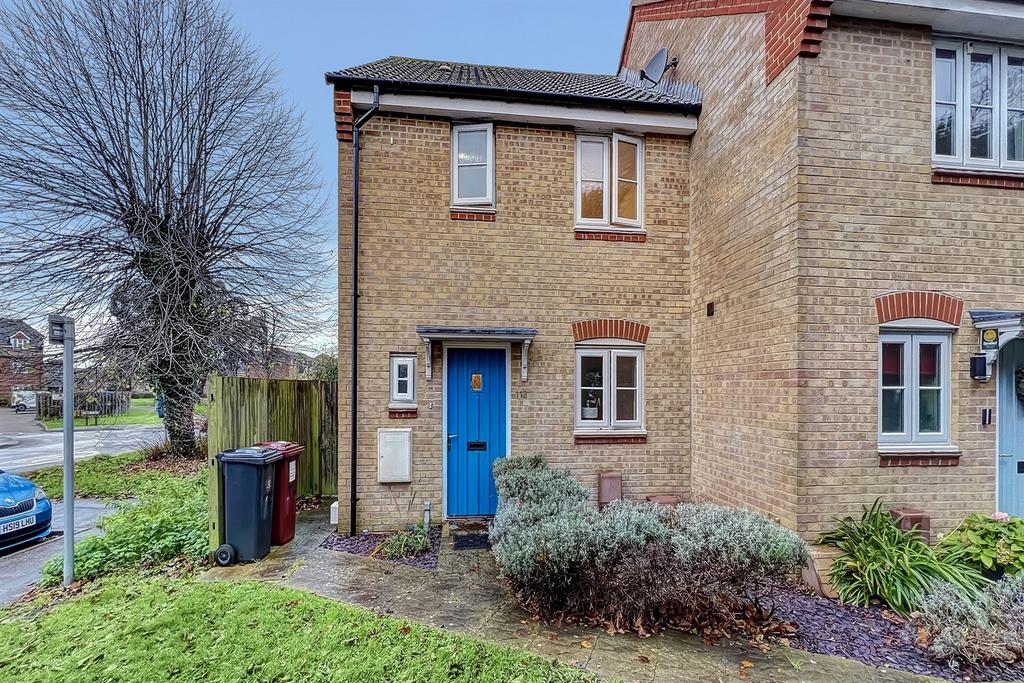 3 bedroom End Terrace House in... 3 bed end of terrace house - £1,400 ...