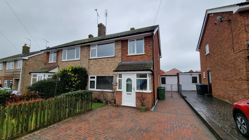 Dadglow Road, Bishops Itchington, CV47 3 bed semi-detached house for ...