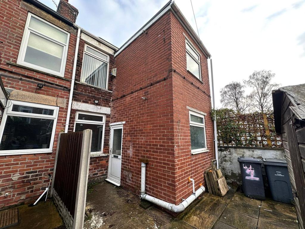 Playford Yard, Platts Common... 3 bed terraced house - £675 pcm (£156 pw)
