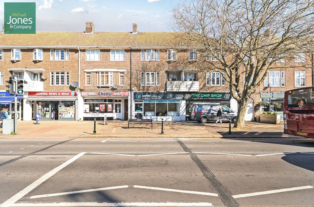 Goring Road, Goring-By-Sea, Worthing... 3 bed maisonette - £1,300 pcm ...