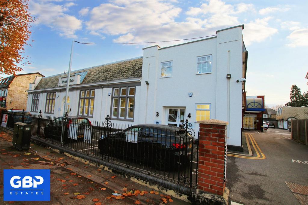Mawney Road, Stanton Gate, RM7 Office to rent - £1,375 pcm (£317 pw)