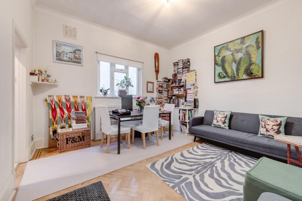Strathearn House, Strathearn Place... 1 bed flat - £450,000