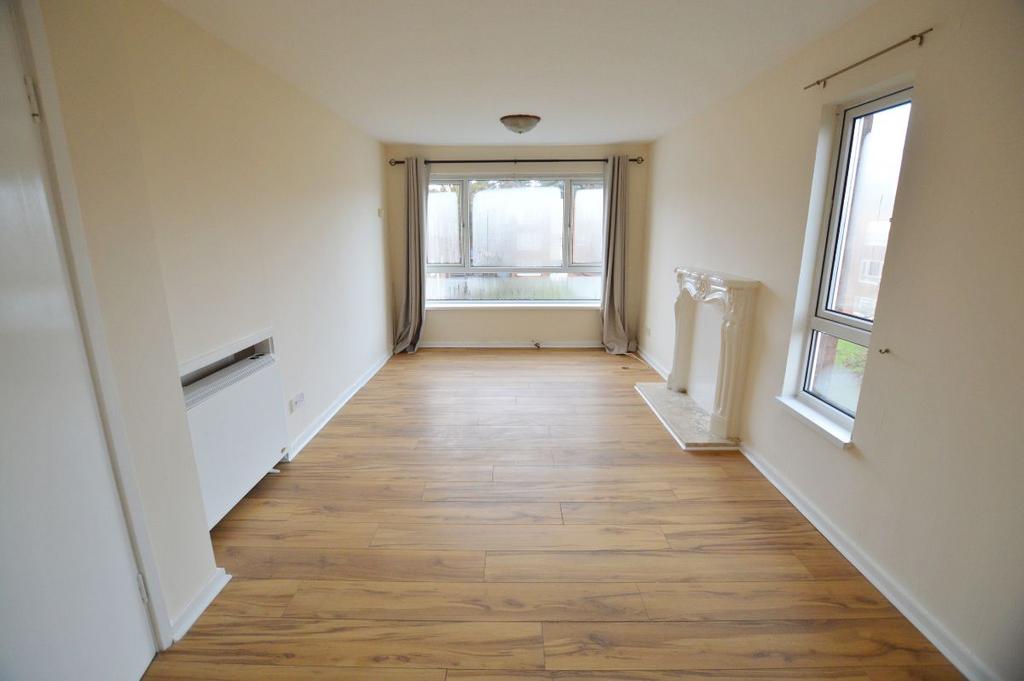 Newland Court, Alwynn Walk, Birmingham 2 bed apartment - £115,000