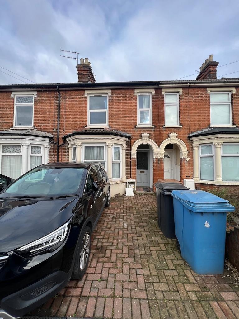 Ipswich IP3 1 bed in a house share - £530 pcm (£122 pw)