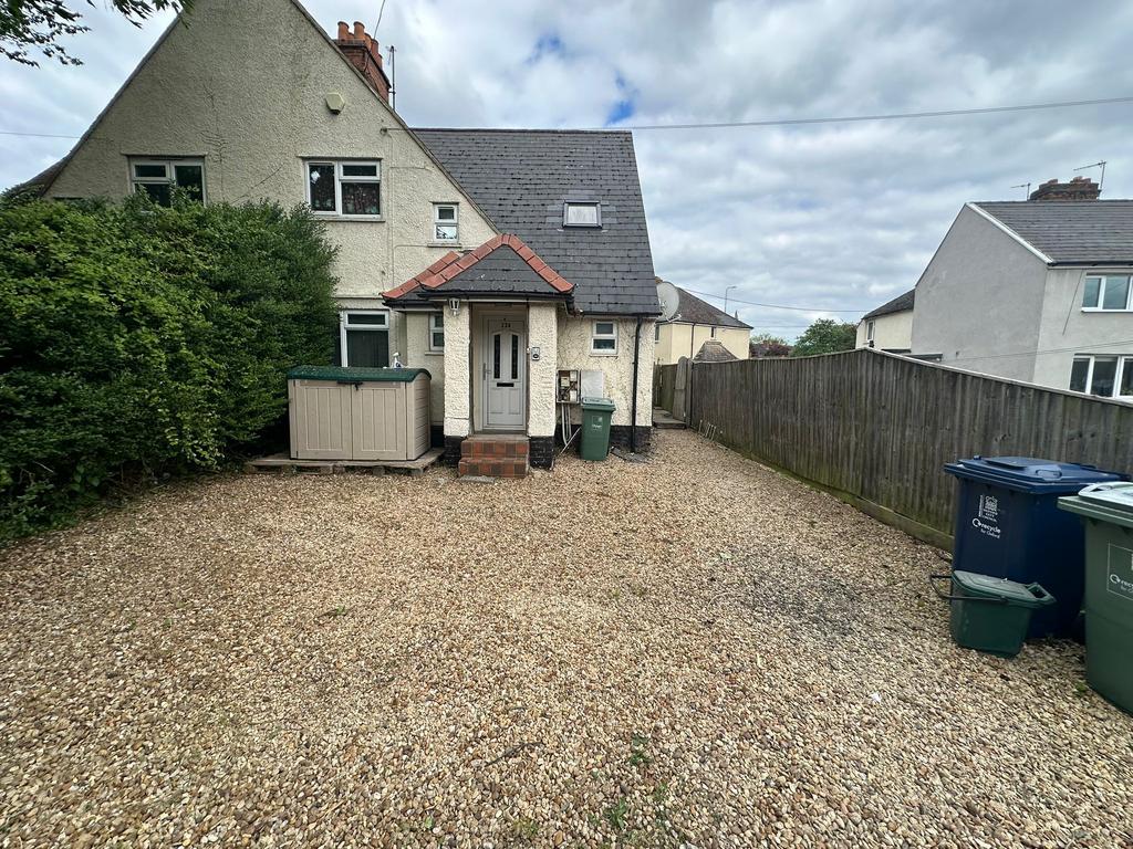 b Addison Crescent, Oxford 1 bed flat - £1,300 pcm (£300 pw)
