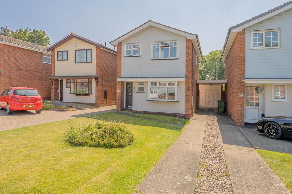 Water Street, Kingswinford, DY6 7QA 4 bed detached house - £325,000