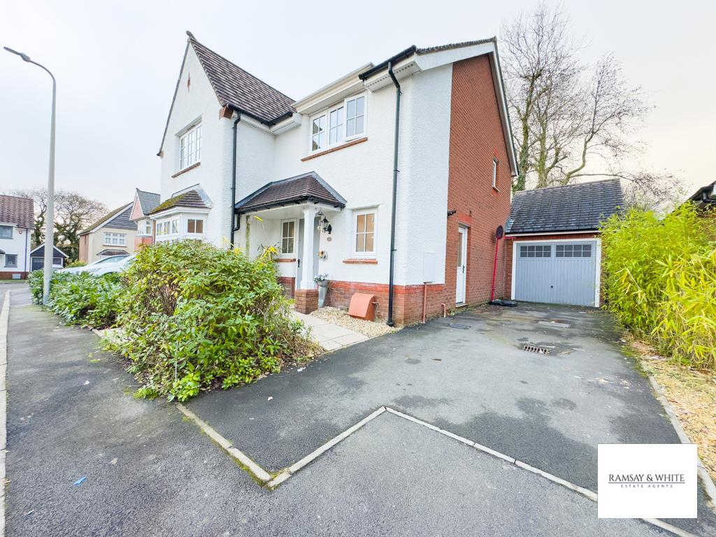 Parc Cwm Pant Bach Heolgerrig Merthyr Tydfil Cf48 1tq 4 Bed Detached