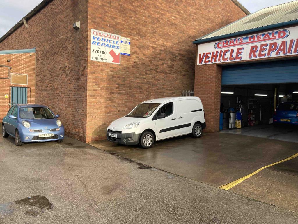 Doncaster Road, Scunthorpe Garage - £700 pcm (£162 pw)