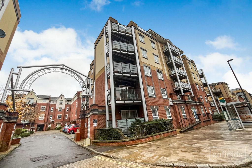 Southampton SO14 2 bed apartment - £180,000