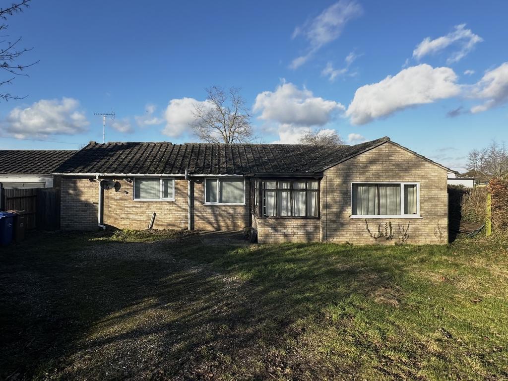 North Terrace Mildenhall Suffolk 4 Bed Detached Bungalow £1 330