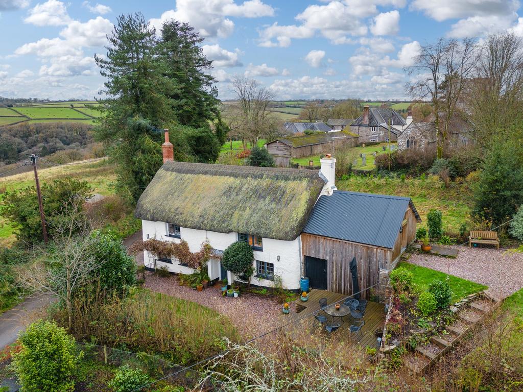 Cheldon, Chulmleigh, EX18 3 bed cottage for sale - £685,000