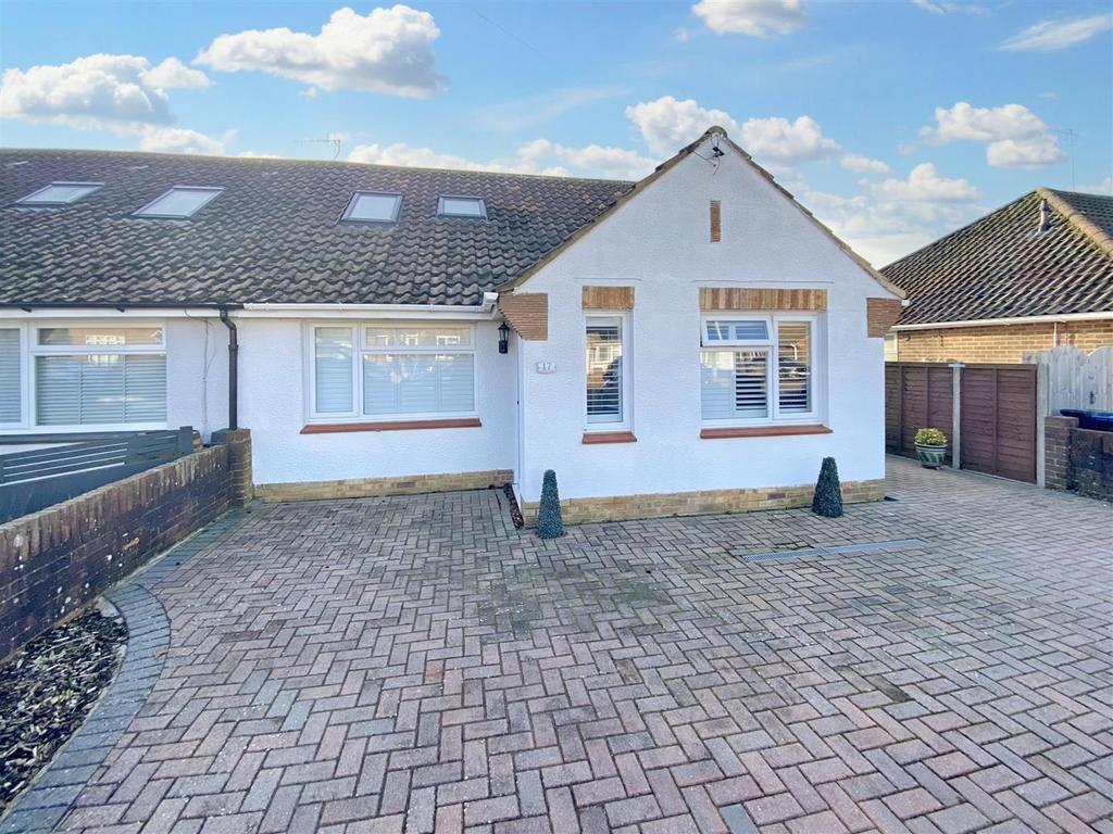 Muirfield Road, Worthing 4 bed semi-detached bungalow - £450,000