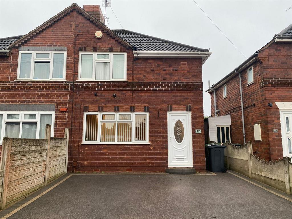 Oak Road, Shelfield, Walsall 2 bed house - £850 pcm (£196 pw)