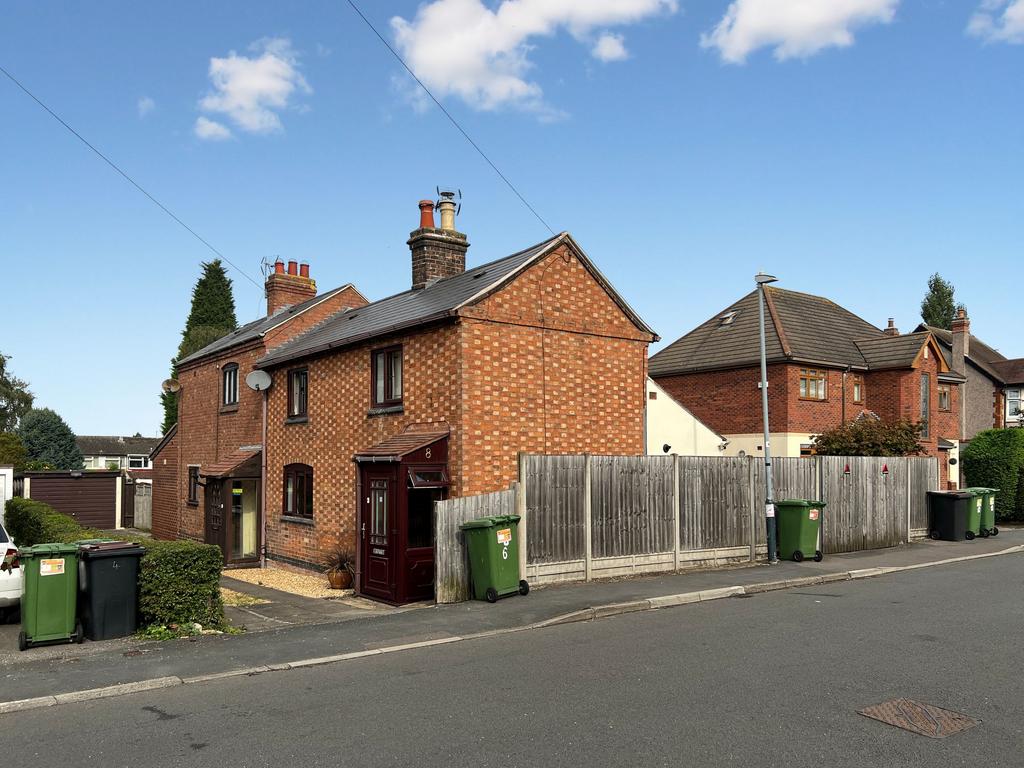 Exhall Green, Exhall, CV7 4 bed cottage - £216,000