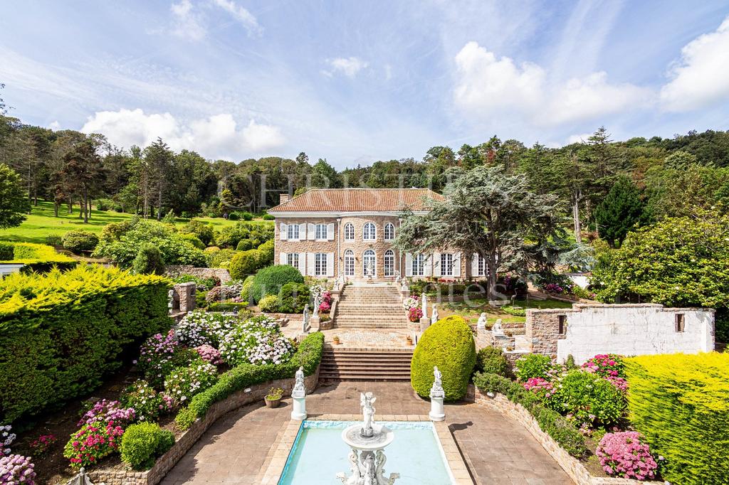 La Route De La Cote, St. Martin, Jersey. JE3 6DY 6 bed detached house ...