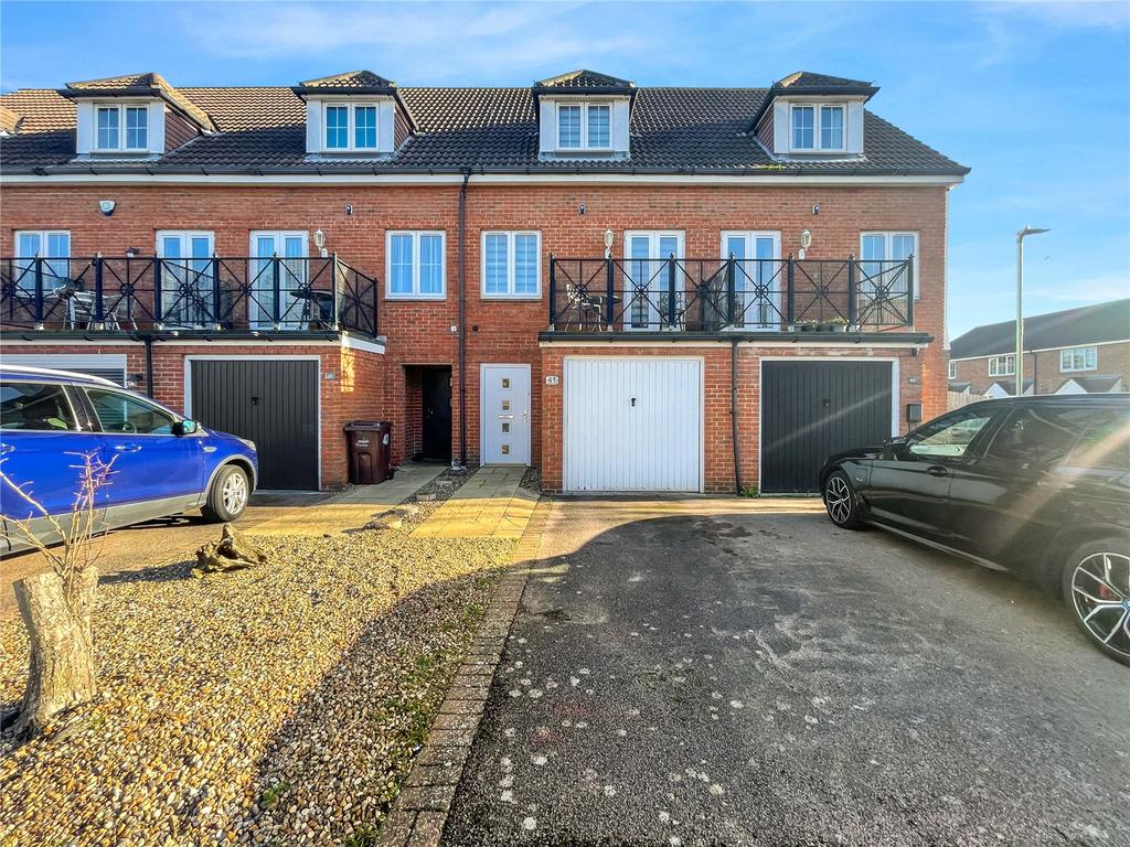Waterside Lane, Gillingham, Medway, ME7 3 bed terraced house for sale ...