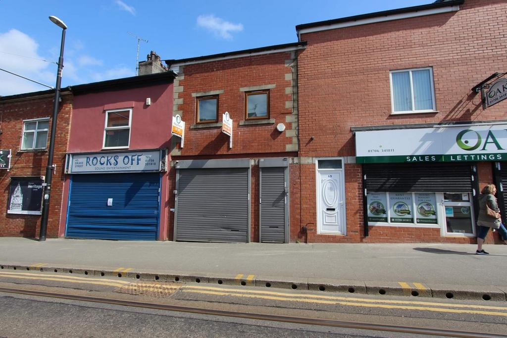 Drake Street, Town Centre, Rochdale Property - £700 pcm (£162 pw)