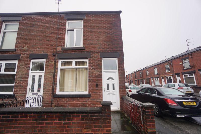 Pendlebury Street, Astley Bridge 2 bed end of terrace house - £675 pcm ...