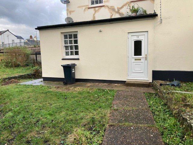 12-16 Angel Hill, Tiverton 1 bed flat - £595 pcm (£137 pw)
