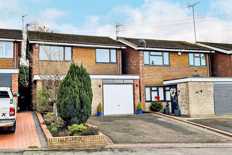 Northway, SEDGLEY, DY3 3PZ 3 bed detached house - £315,000
