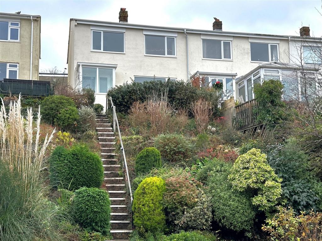 Deer Park Avenue Teignmouth Tq14 3 Bed Terraced House For Sale £250 000