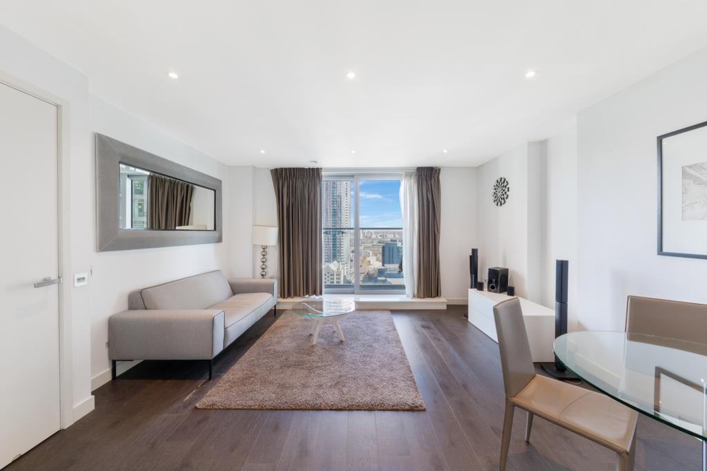 West Tower, Pan Peninsula Square... 1 bed apartment - £2,600 pcm (£600 pw)