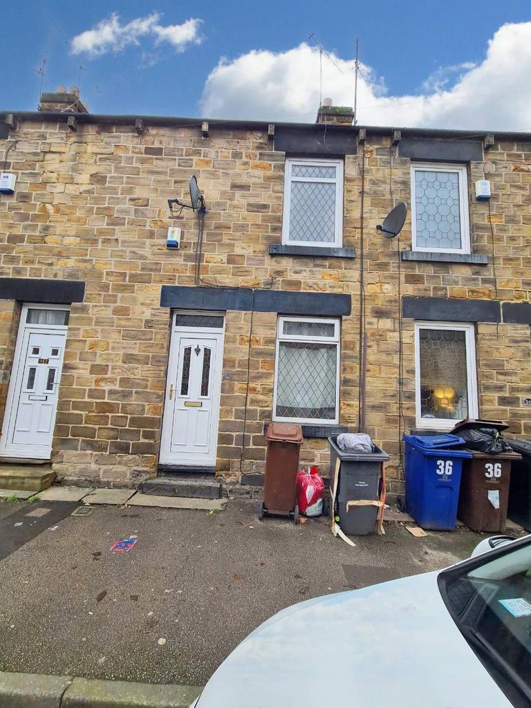 Bridge Street, Barnsley S71 2 bed terraced house - £650 pcm (£150 pw)