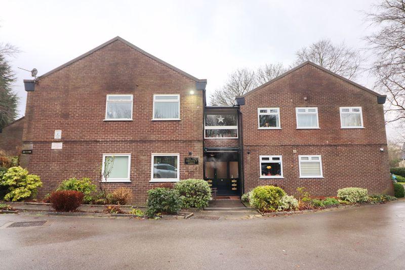 Chestnut Lodge, Roe Green Avenue... 2 bed apartment - £250,000