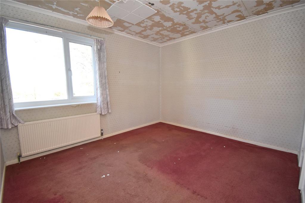 Church Avenue Broomfield Chelmsford Cm1 3 Bed Semi Detached House