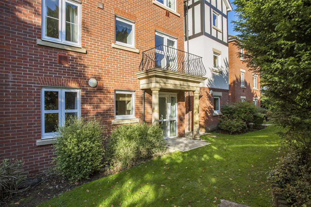 Hadlow Road, Tonbridge TN9 1 bed retirement property - £115,000