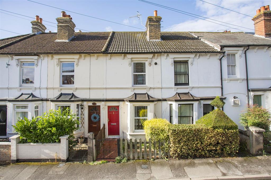 Houselands Road, Tonbridge TN9 2 bed house - £1,425 pcm (£329 pw)
