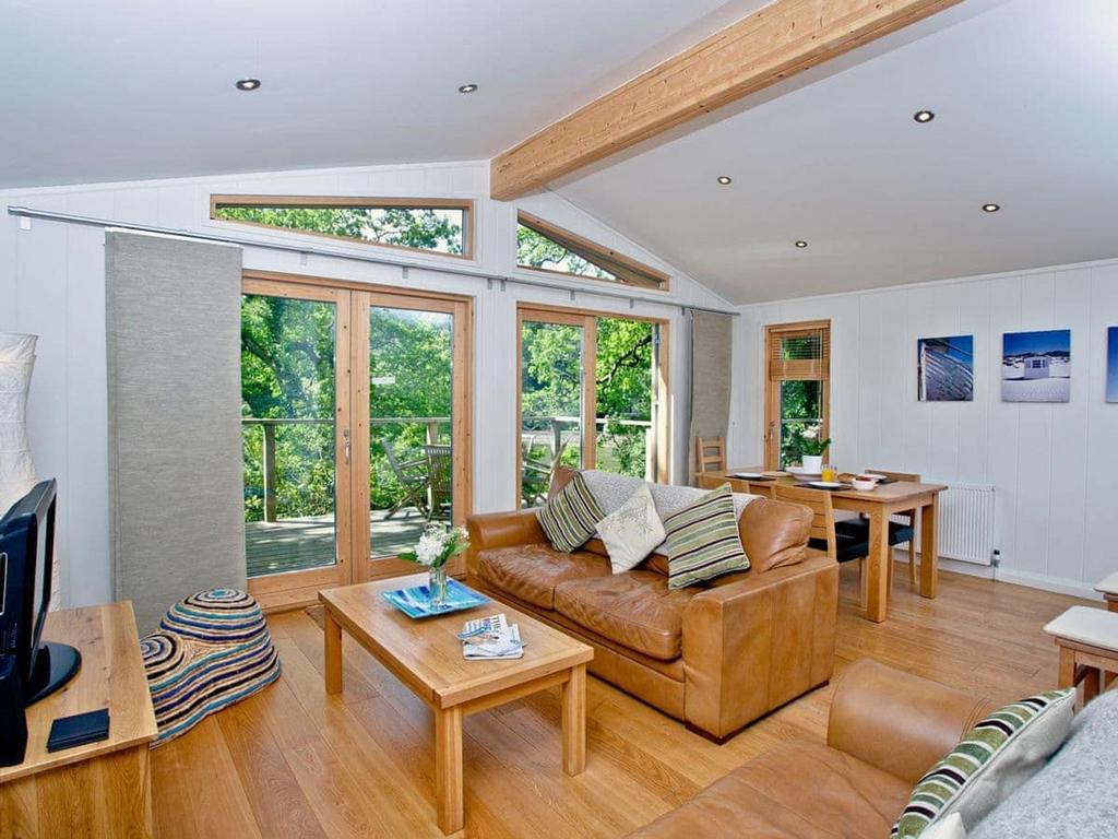 Newton Road, Bovey Tracey, TQ13 2 bed property - £219,000