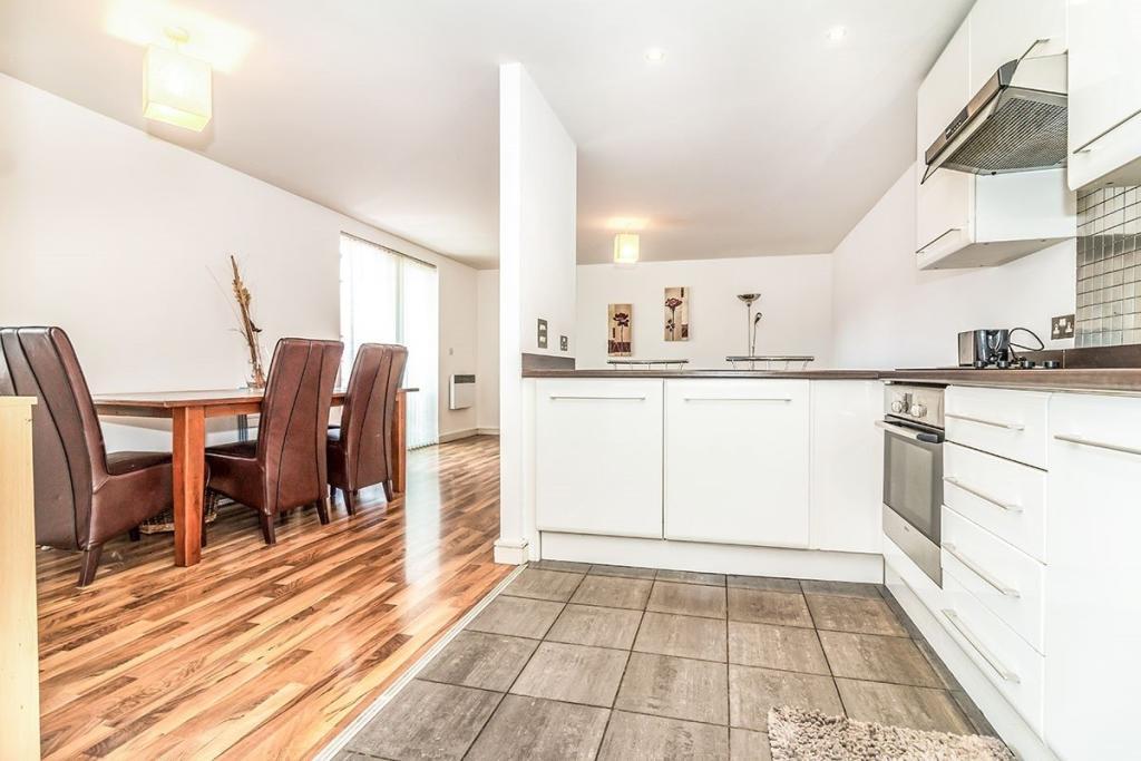 St George Wharf, Vauxhall, London, SW8 3 bed apartment - £4,500 pcm (£ ...