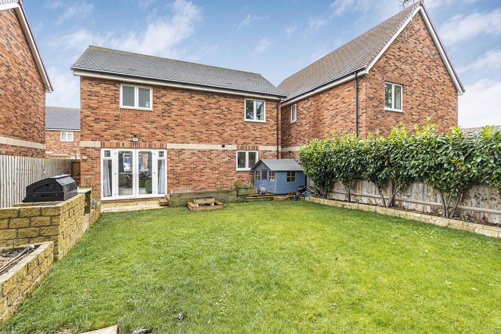 Kingside, Grove, OX12 3 bed detached house - £375,000