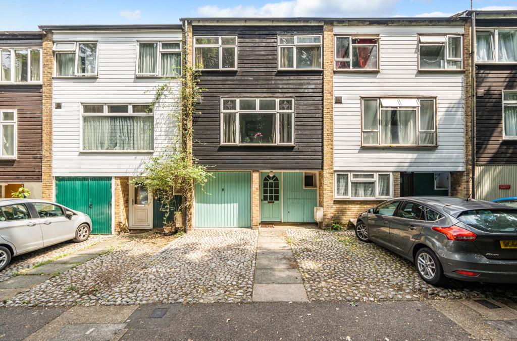 Morley Grove, Harlow, Essex 4 bed terraced house for sale - £375,000
