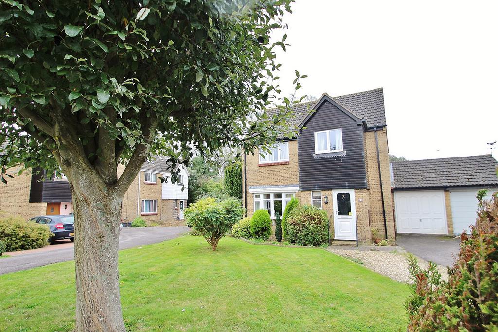 Burwell Meadow, Witney, OX28 4 bed detached house for sale - £425,000