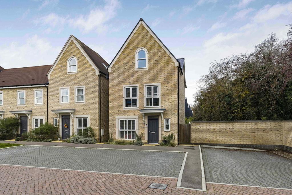 Clifton Close, Bicester, OX26 4 bed townhouse for sale - £500,000