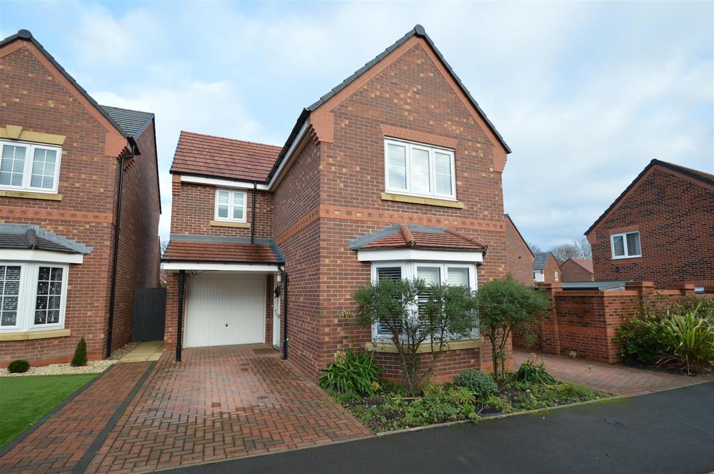 Hendrick Crescent, Shrewsbury 3 bed house - £325,000