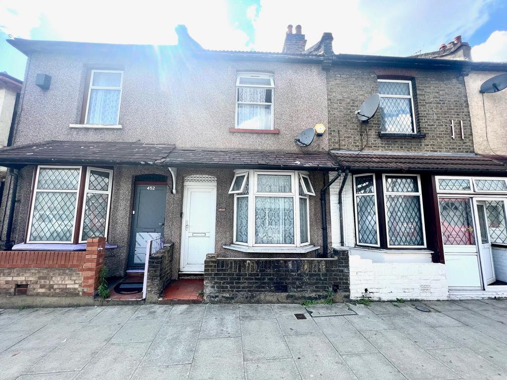 Ilford Lane, Ilford IG1 2 bed house for sale - £330,000