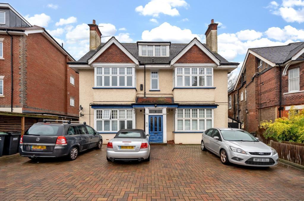Normanton Road, South Croydon, CR2 7AR 2 bed flat - £294,000