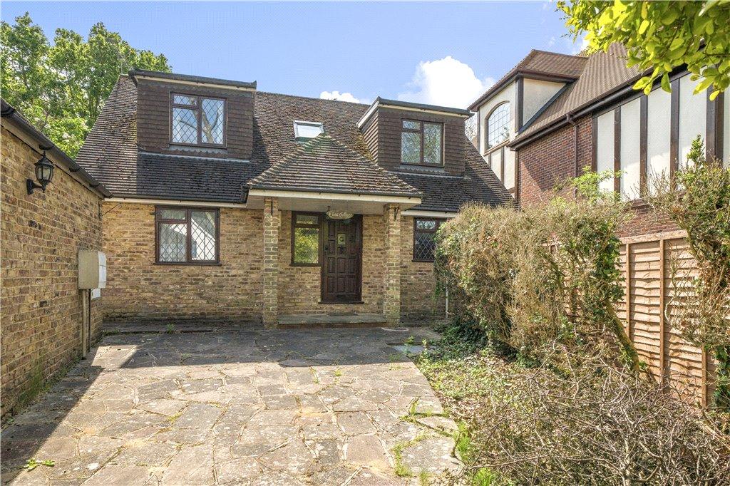 Royston Park Road, Pinner, Middlesex 2 bed detached house - £685,000