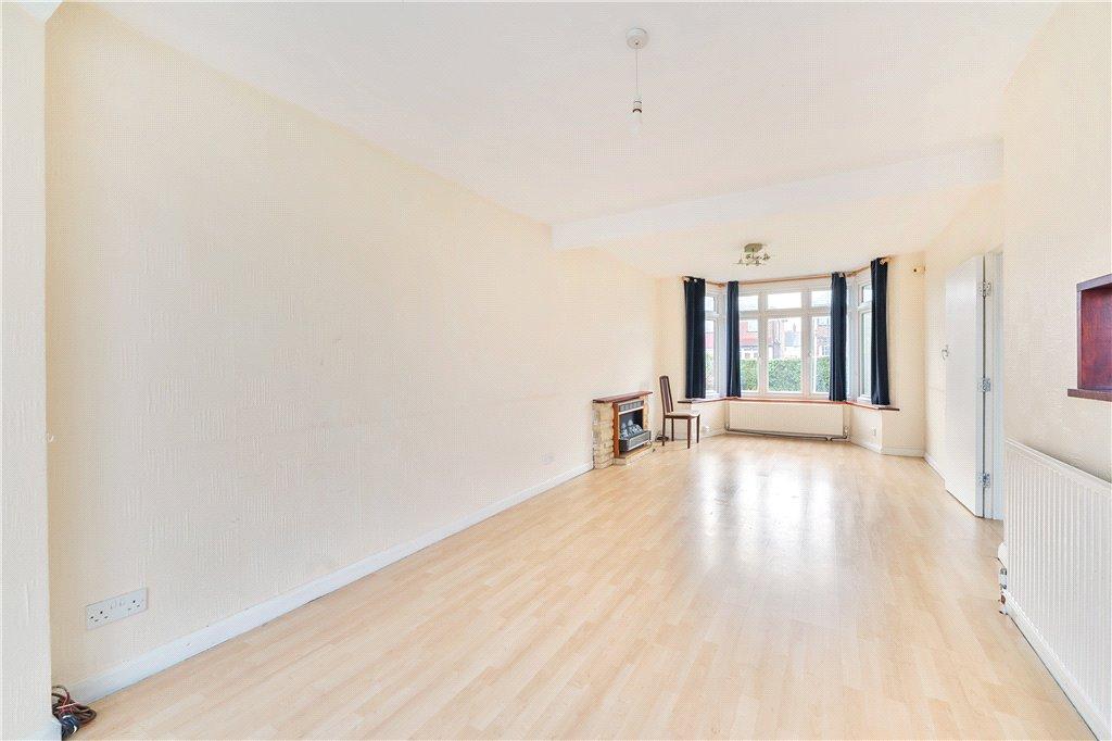 Broadcroft Avenue Stanmore Middlesex 3 Bed Semi Detached House For