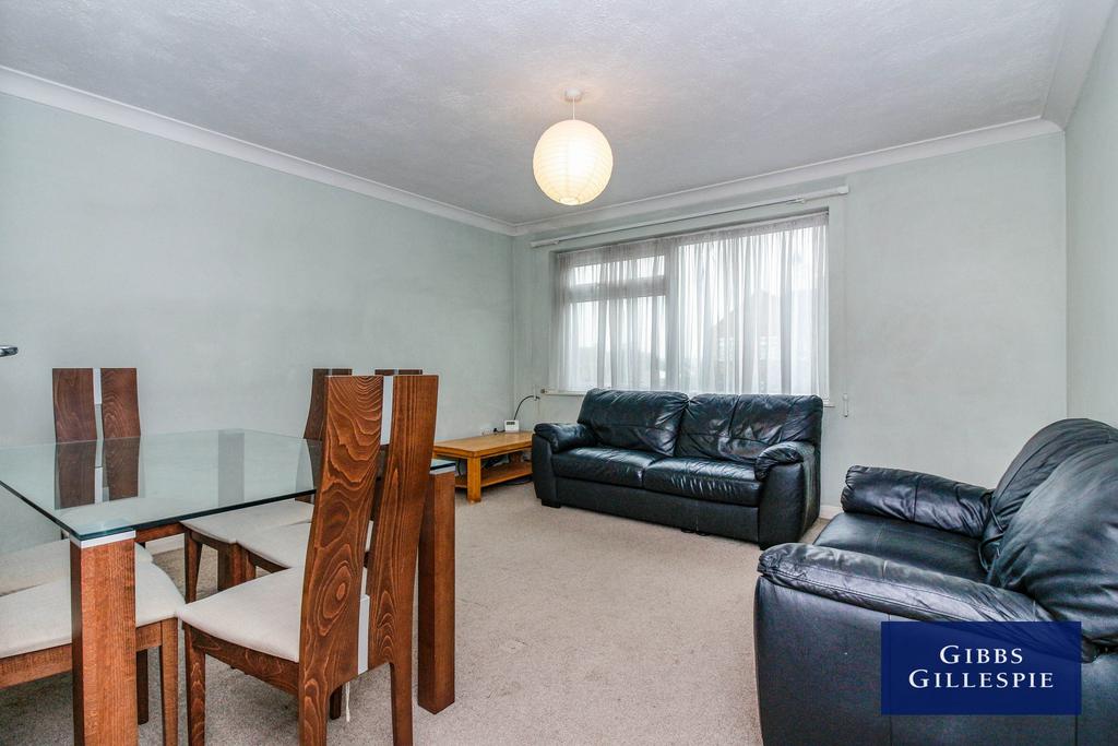Cornwall House, Uxbridge, UB8 1BE 2 bed apartment - £1,650 pcm (£381 pw)